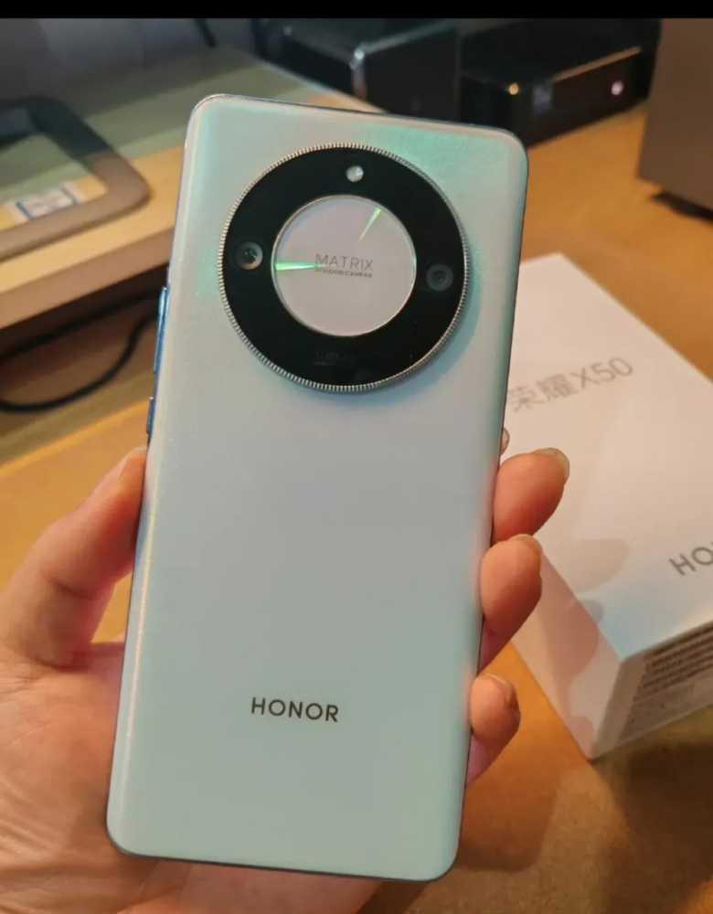 荣耀X50GT与90GT：512GB版仅差500元，哪个更值得入手？ - 叮当号