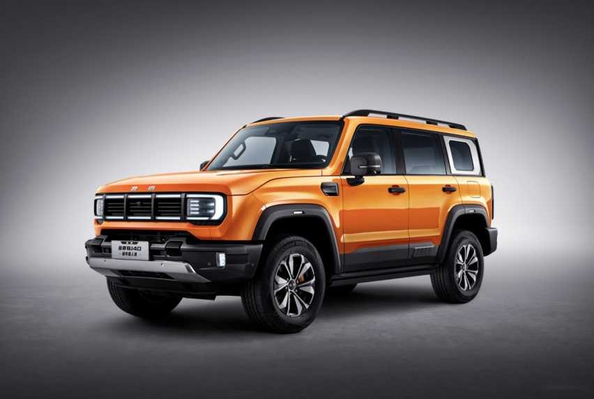 潮玩越野SUV大横评！全新BJ40城市猎人版对比坦克300 - 叮当号