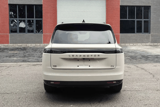 纯电增程双动力！零跑6座中大型SUV C16实车曝光 - 叮当号