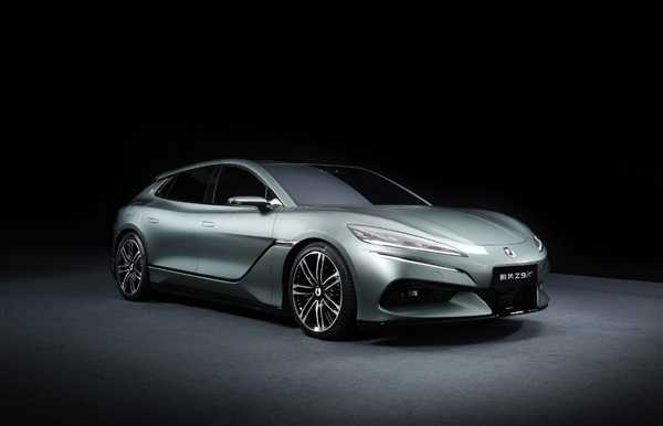 腾势Z9GT新配色亮相！网友直呼帅炸 颜值不输保时捷帕梅 - 叮当号