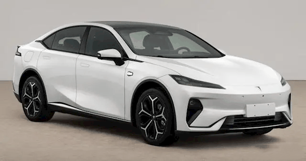 长安CEO亲解：深蓝L07不只是SL03加长，全新体验来袭！ - 叮当号