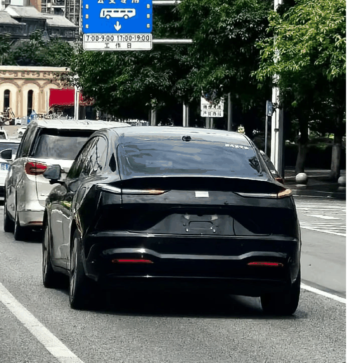 蔚来乐道L60黑色款曝光，预售价21.99万元起，性价比如何？ - 叮当号