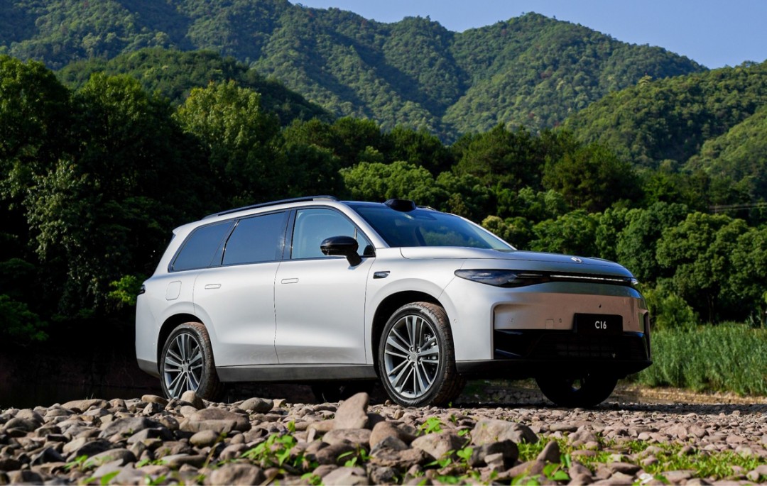 性价比最高六座家用SUV 零跑C16正式上市：15.58万元起 - 叮当号