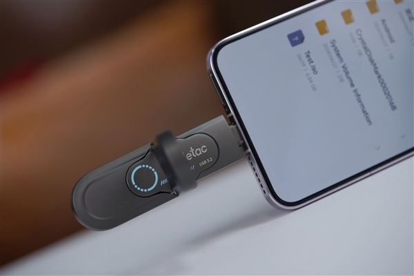 狂飙支持1000MB/s！朗科US9高速固态U盘图赏 - 叮当号