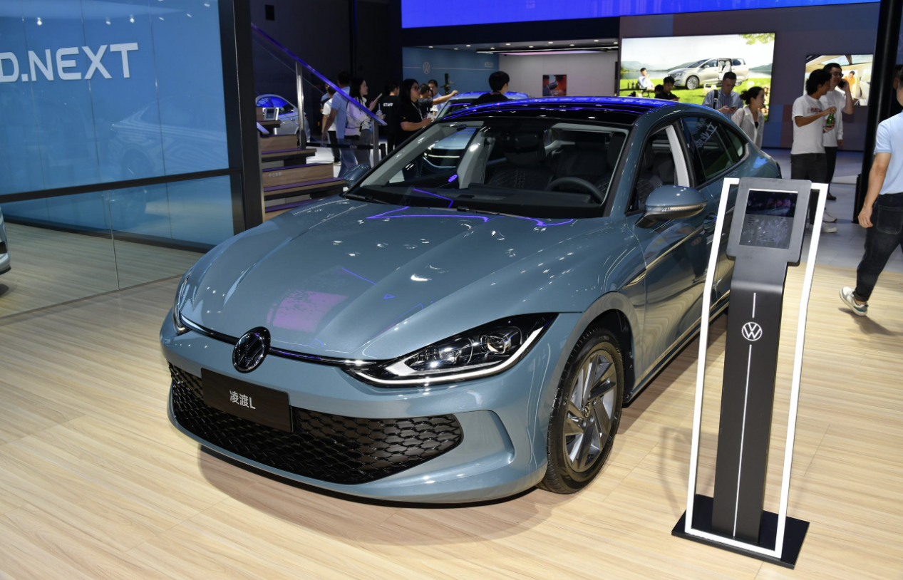 新款凌渡L曝光，全新1.5T引擎，可以吃92#粗粮了 - 叮当号