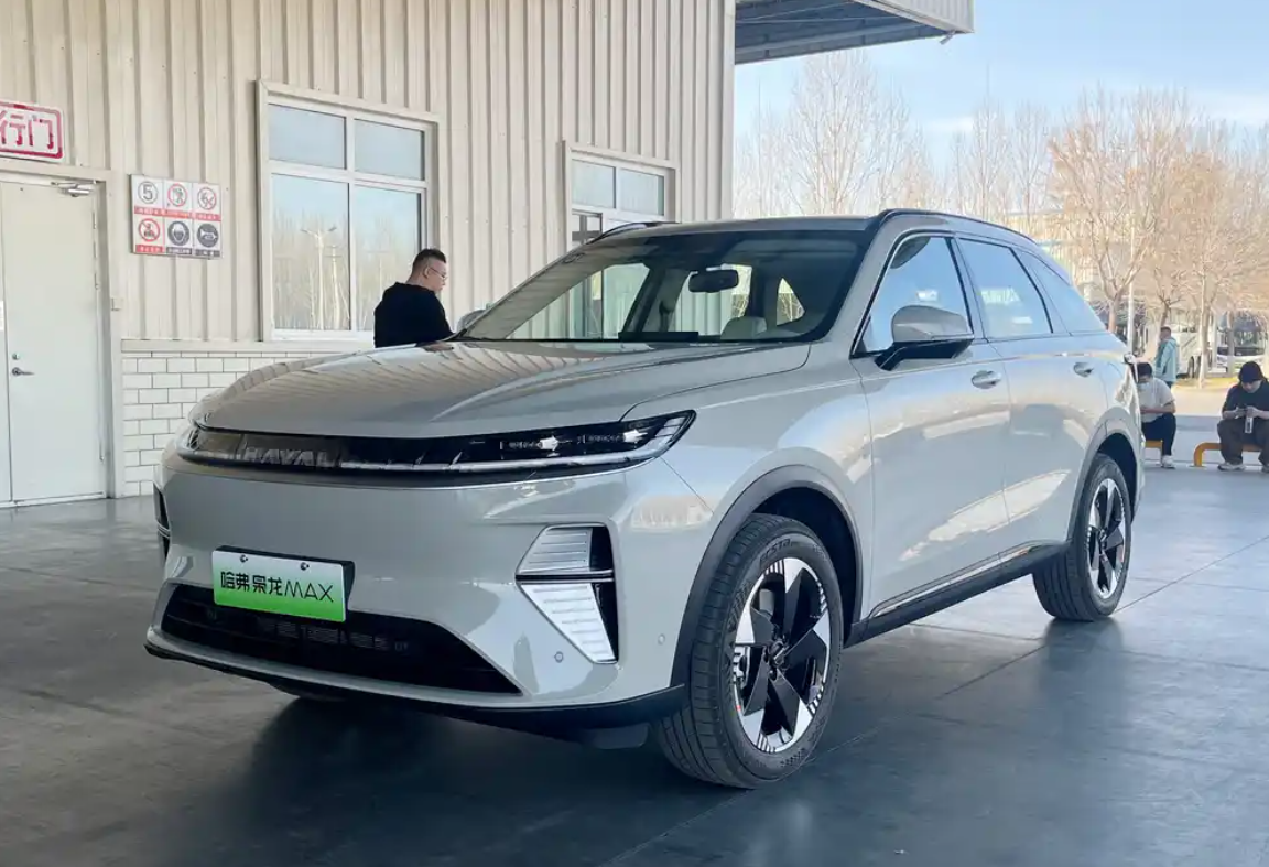 二代哈弗枭龙MAX预售，13.88万买到二代Hi4，最省的电四驱？ - 叮当号