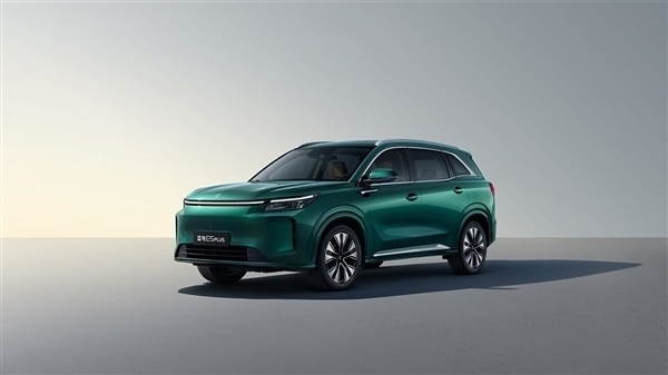 限时7.98万起 蓝电E5 PLUS先享版上市：165km纯电续航最长 - 叮当号